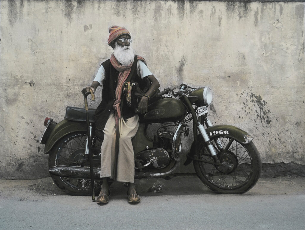 VIEWING ROOM | RAJESH SONI – Artspeaks India